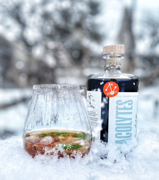 rhum aromatisé à la racinette | Spiritueux Acolytes | root beer rum